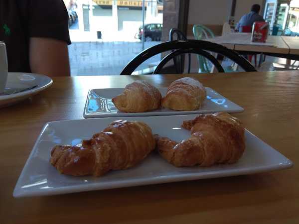 Panet la font groga – Panadería en Gavà, Barcelona – PanaderiaMinutos.es