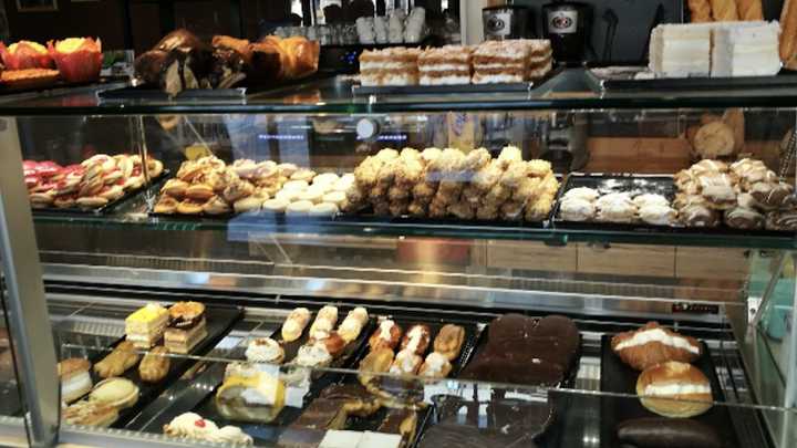 Pastelería Bakery (Eva) – Pastelería en Santurtzi, Bizkaia ...